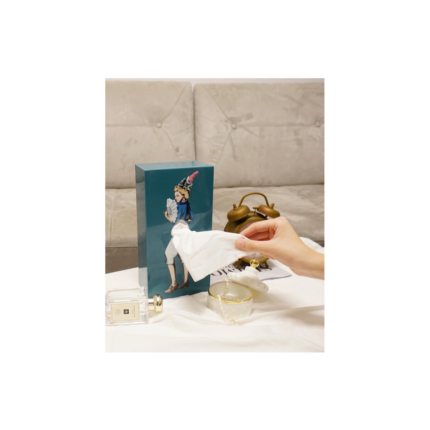 Tissue Up Girl Marie Antoinette